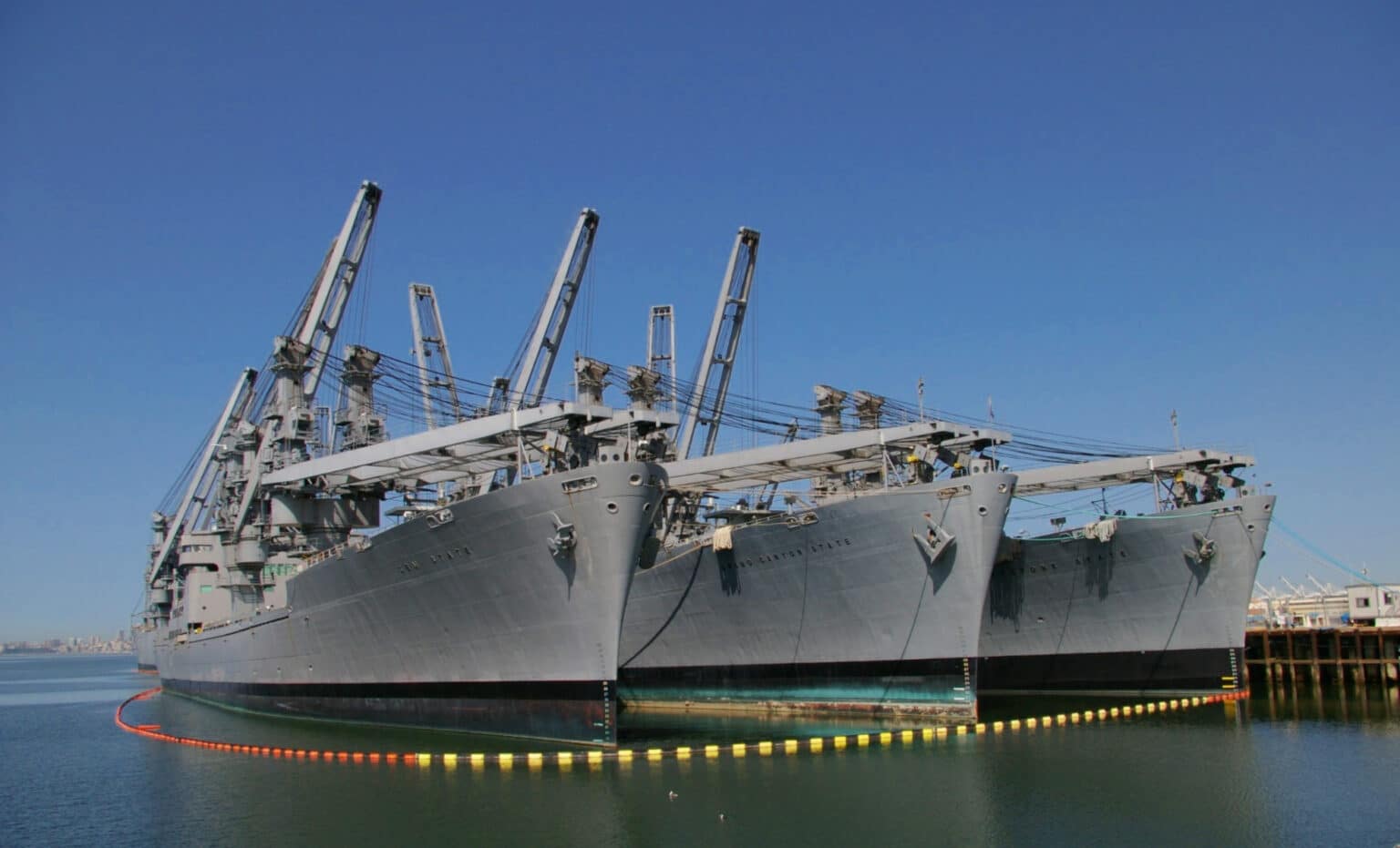 Marine Mobility at Risk : US Assault Ships Face Historic Breakdown